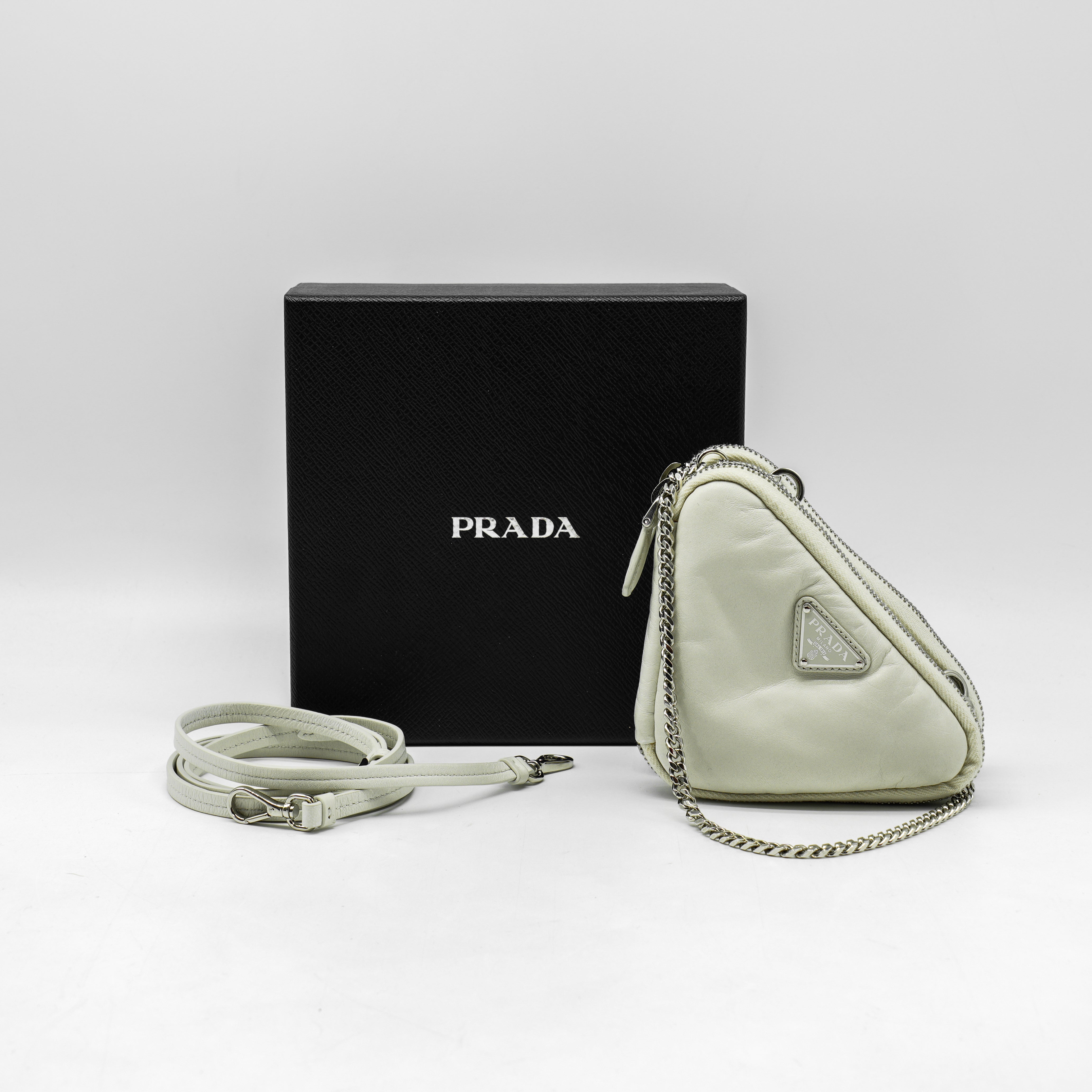 Prada Mini Pouch in Pelle – Guerra Vintage